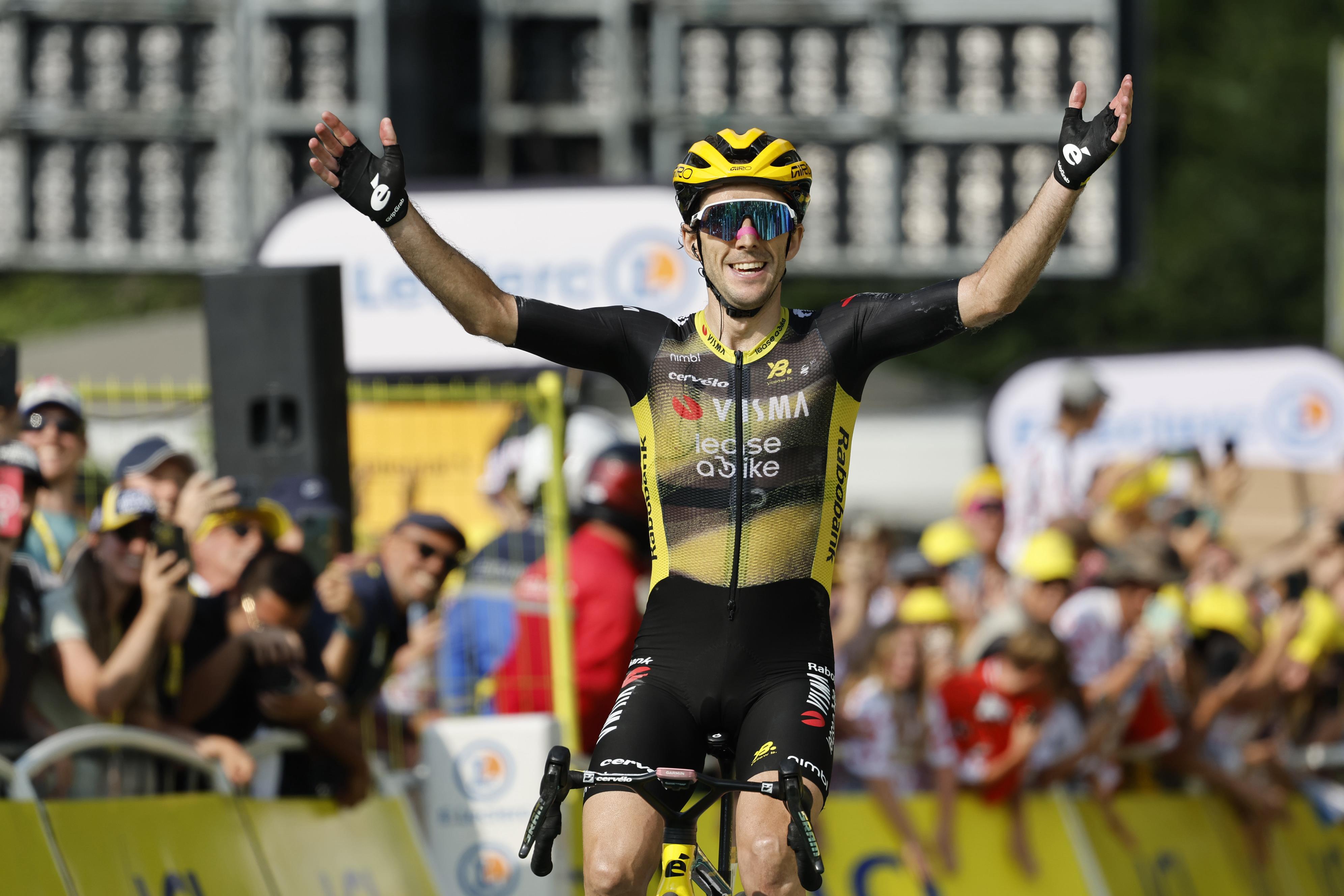 Tour | 🎥 Simon Yates klopt Arensman na spannende finish, Pogacar geeft ...