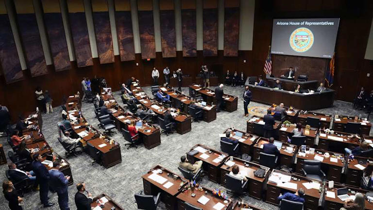 New proposal from House of Representatives could reign in NIL chaos in ...