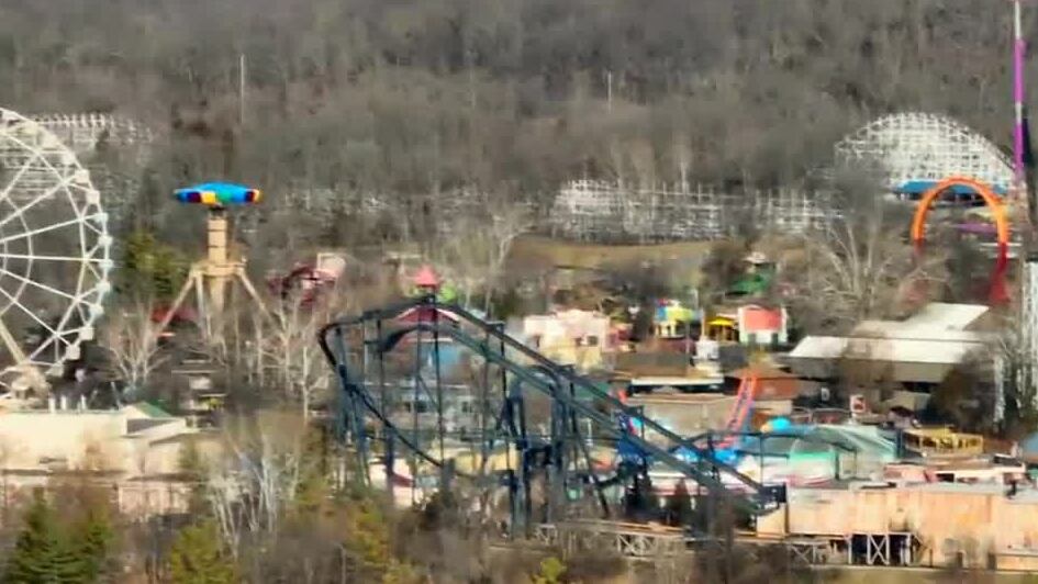 Six Flags St. Louis brings back chaperone policy