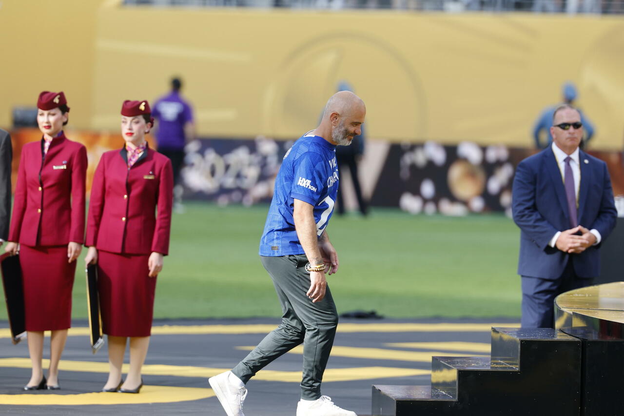 Enzo Maresca porta il Chelsea sul tetto del mondo, chi è l'allenatore ...