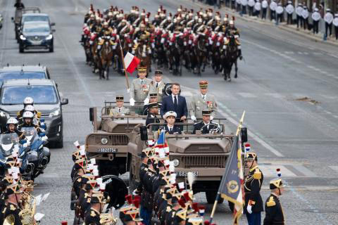 Nouveau glaive, blindés Centaure, soldats indonésiens… Les moments ...