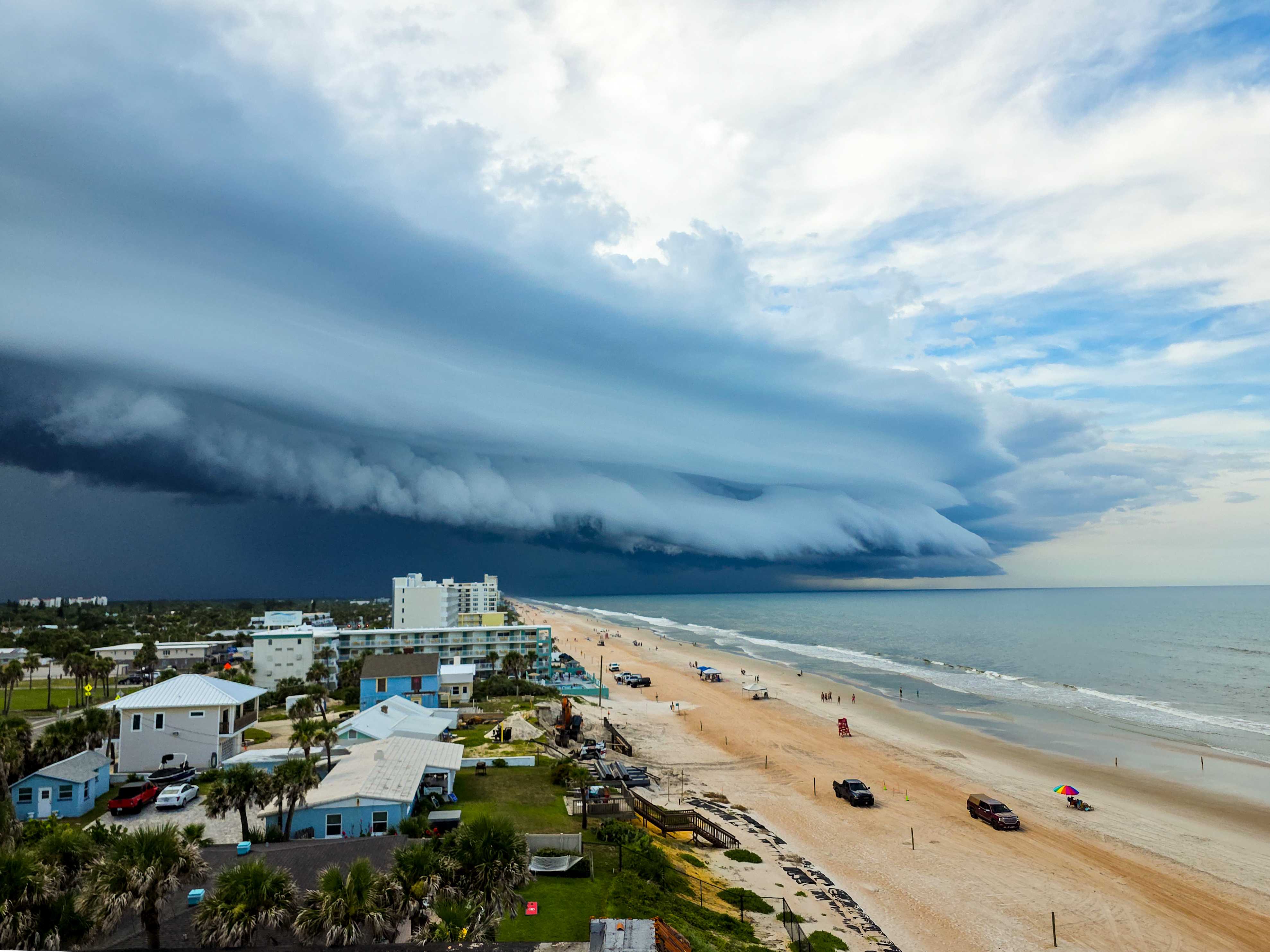 Florida had 25,000 lightning strikes in 24 hours | Map
