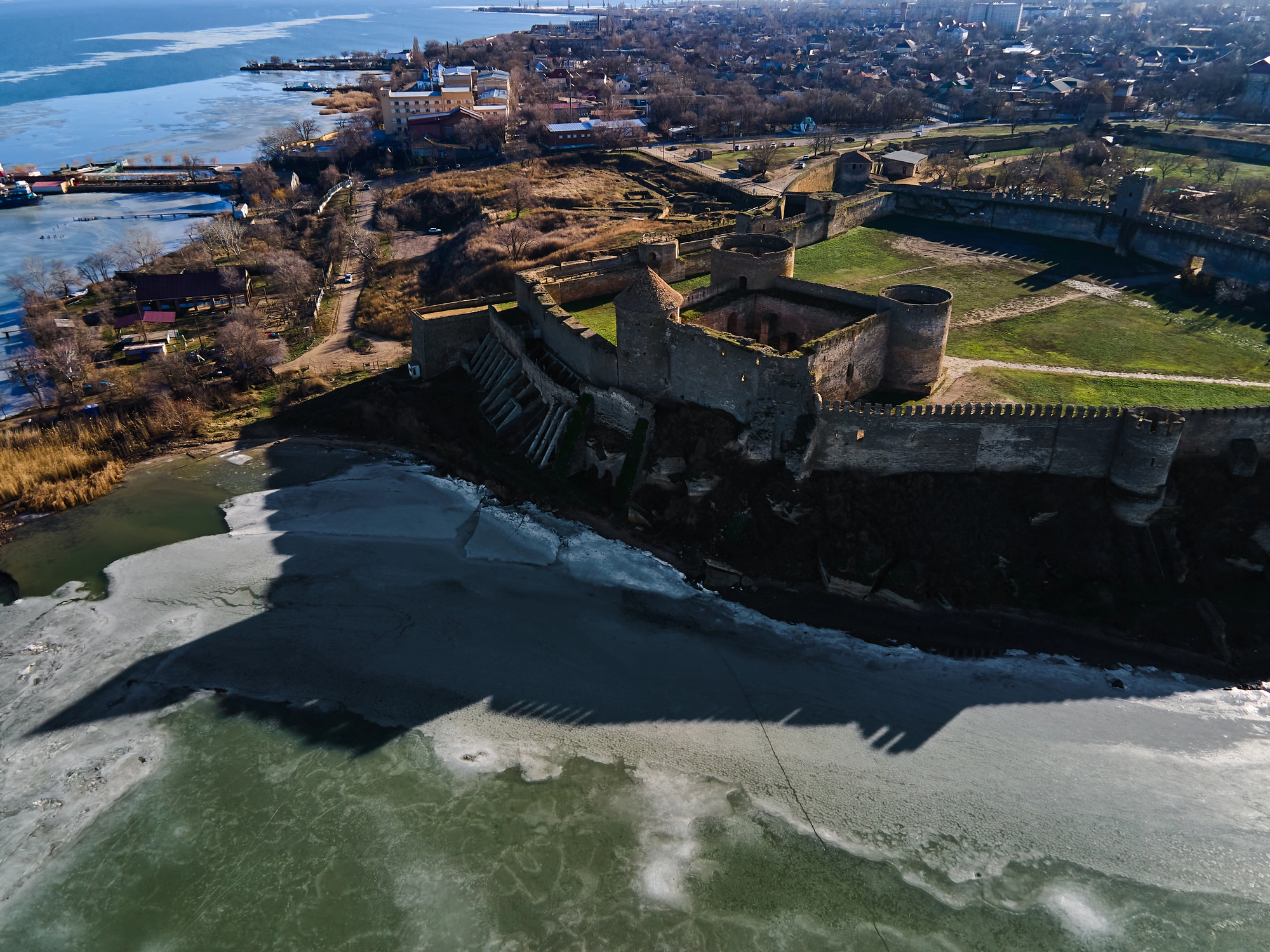 18 Castles Never Meant to House Royalty