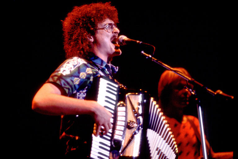 Beloved '80s Rock Icon Plays Madison Square Garden for the First Time ...