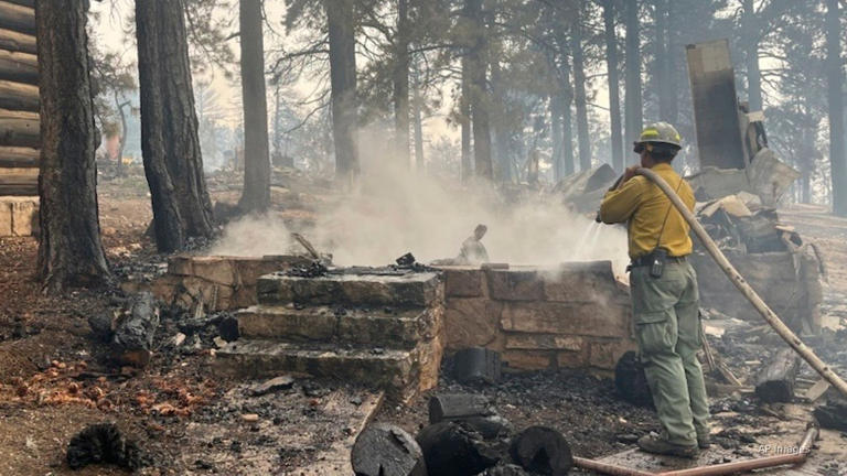 Wildfires rage, historic lodge destroyed at Grand Canyon's North Rim