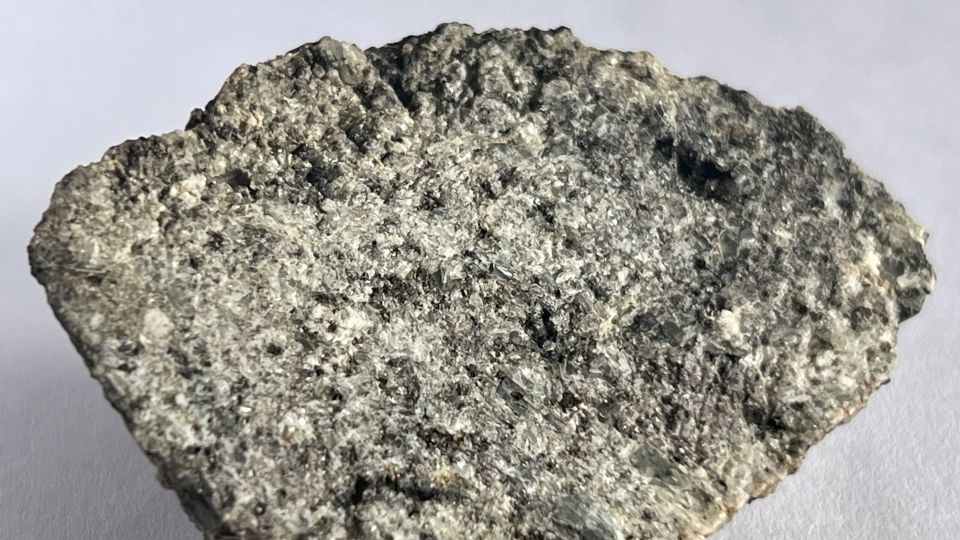 Two meteorites found in the Sahara could be from the solar system’s ...