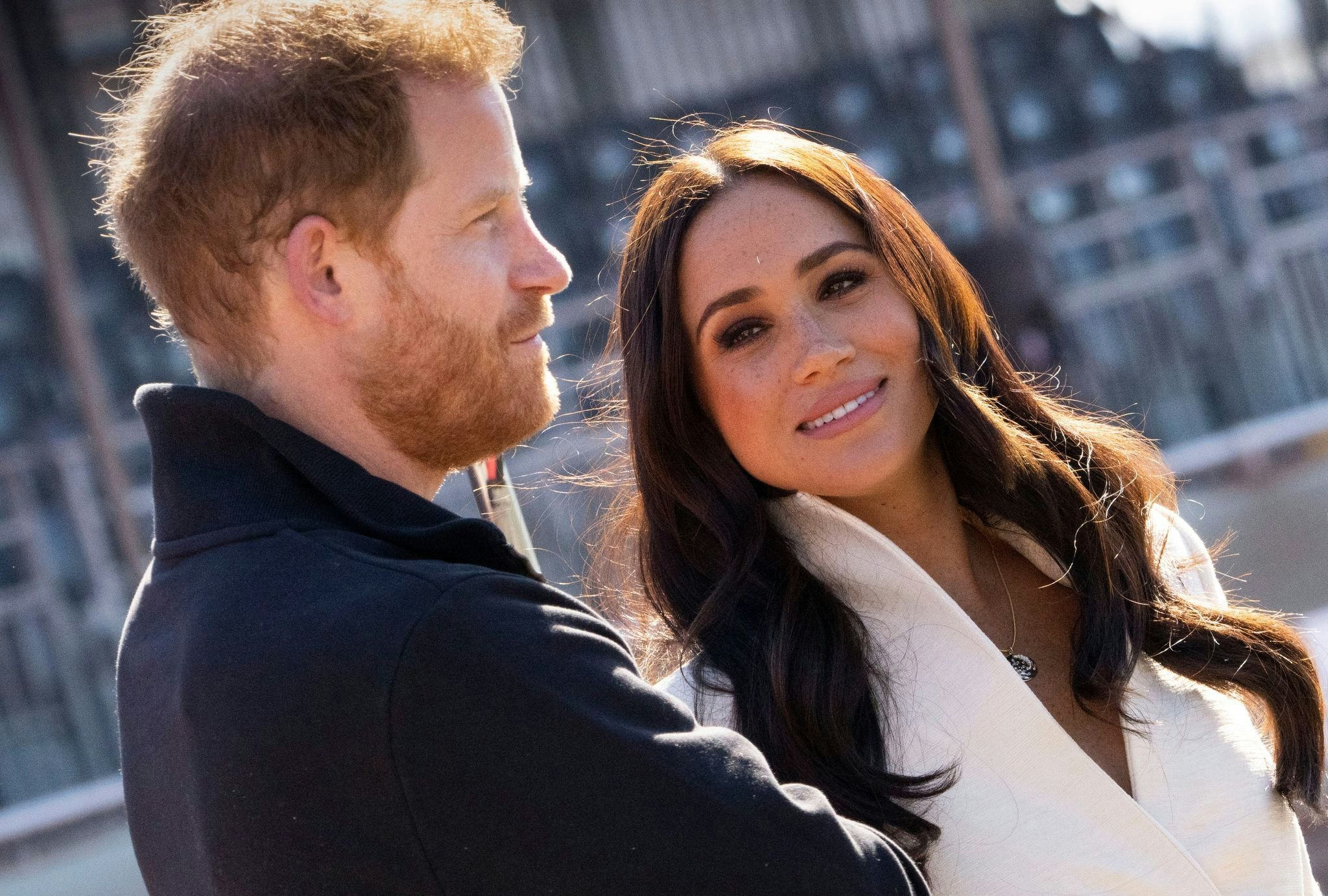 Britische Royals: Medien: Prinz Harry und König Charles loten ...