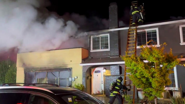 Fremont fire Sunday night injures resident, displaces 4