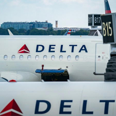 United Flight to Rome Redirected Over Lost Laptop