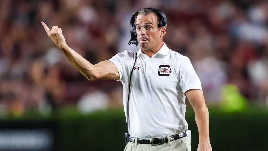 South Carolina Coach Shane Beamer Expects Raucous Atmosphere for Oklahoma