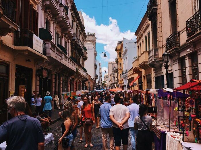The 19 Biggest Mistakes Most Tourists Make In Major Cities, As Revealed ...