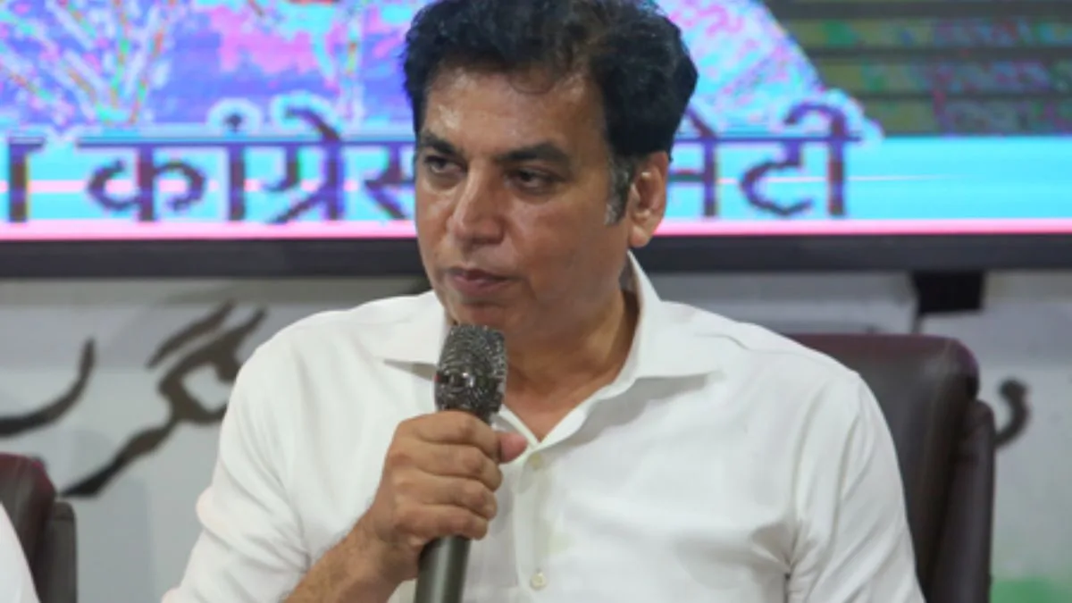 Devender Yadav asked to justify ‘defamatory’ claims on Vijender Gupta’s residence renovation