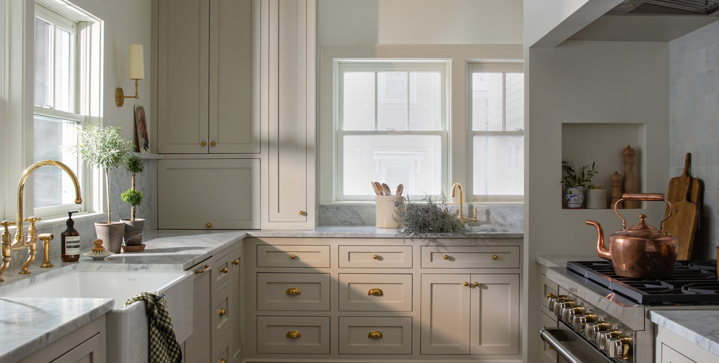 The Cashmere Kitchen Is Taking Over Home Design—Here's Why Designers ...