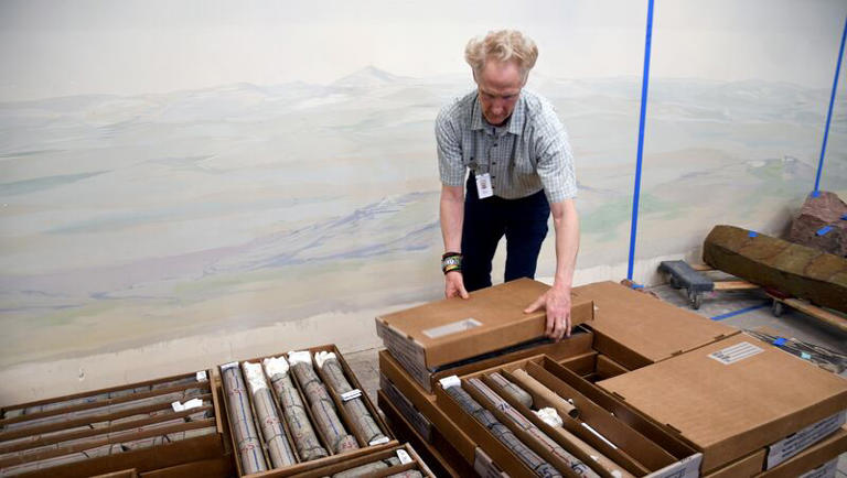 Unexpected dinosaur bone found beneath Denver museum parking lot