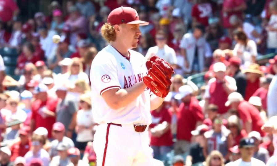 Razorback players continue to fly off the board during 2nd day of the ...