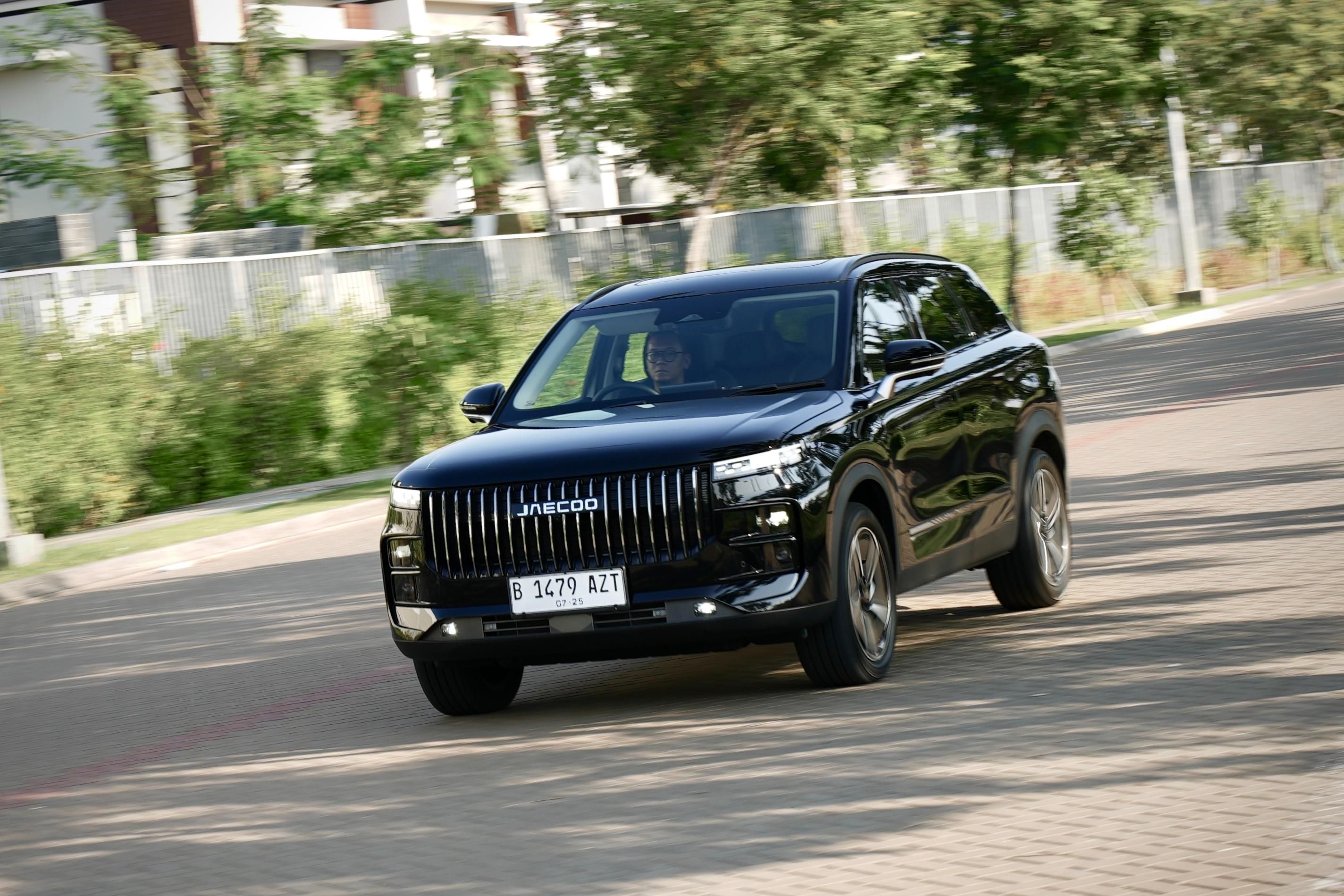 Iritnya Tembus 30 KM/L, Begini Cara Kerja Hybrid JAECOO J7 SHS