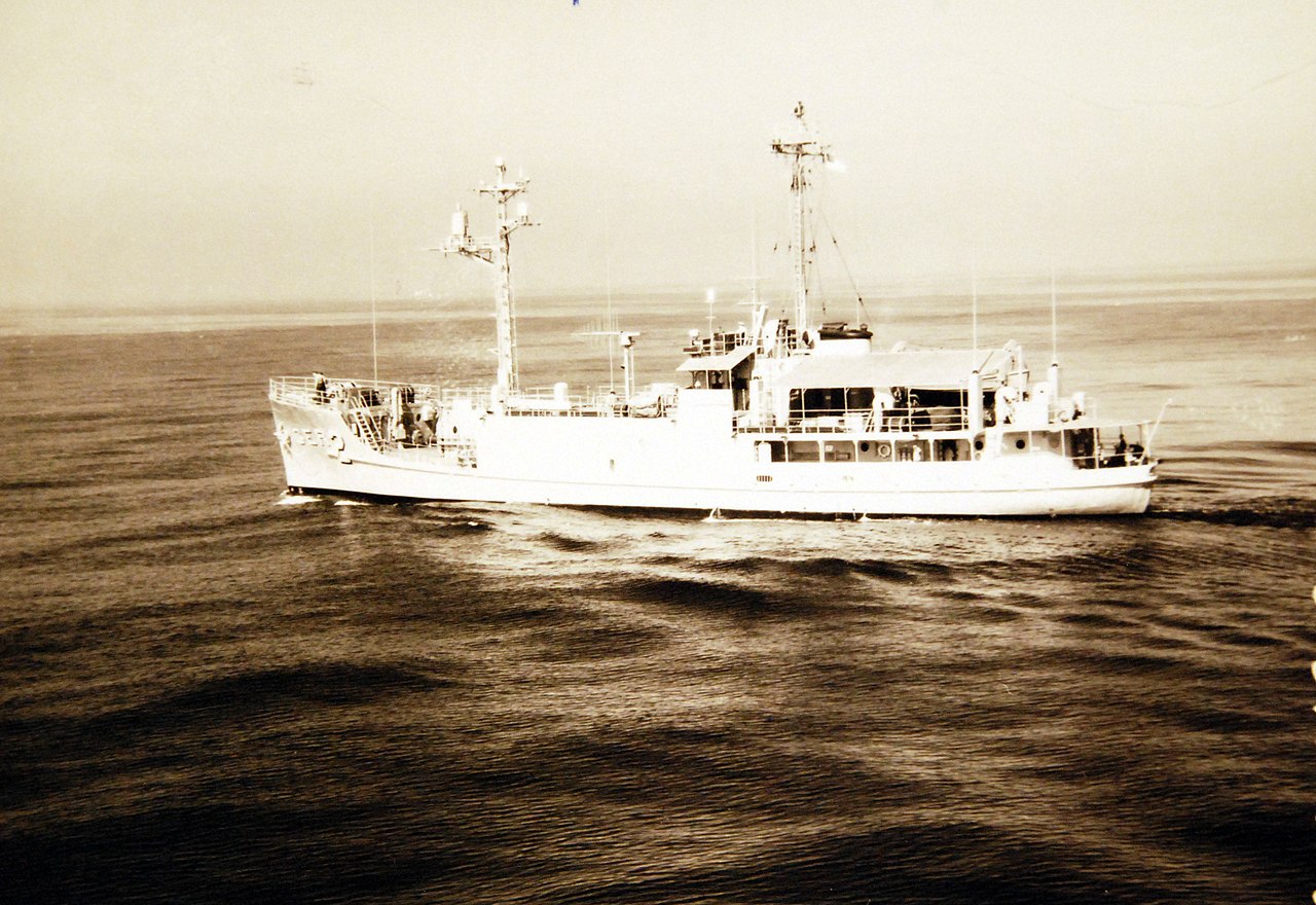 This Cold War incident left one US Navy vessel permanently trapped in ...
