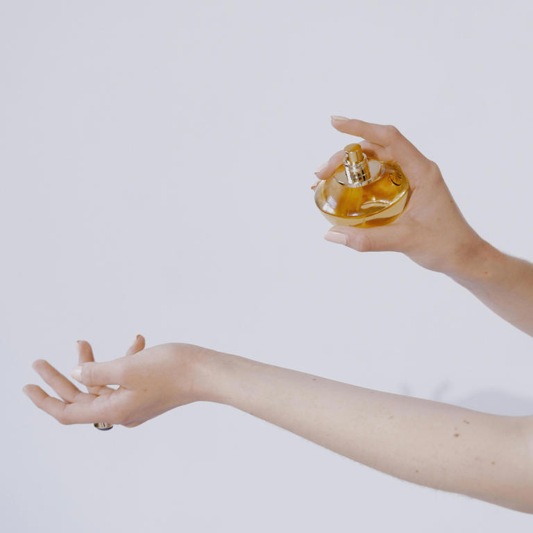 Tips Layer Parfum Agar Punya Aroma Unik