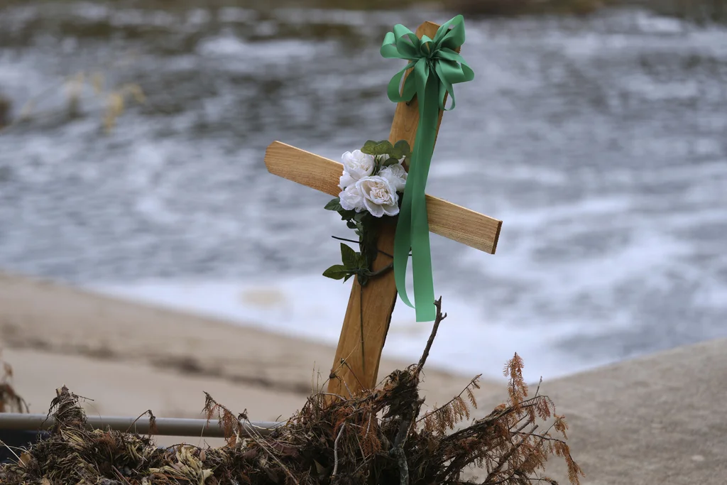 Florida AG floats ‘cloud seeding’ weather modification theory after ...