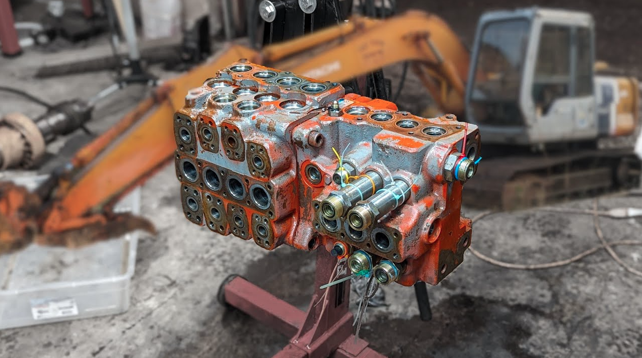 Hitachi EX120-2 Rebuild — Disassembling the Hydraulic Valve Control Block