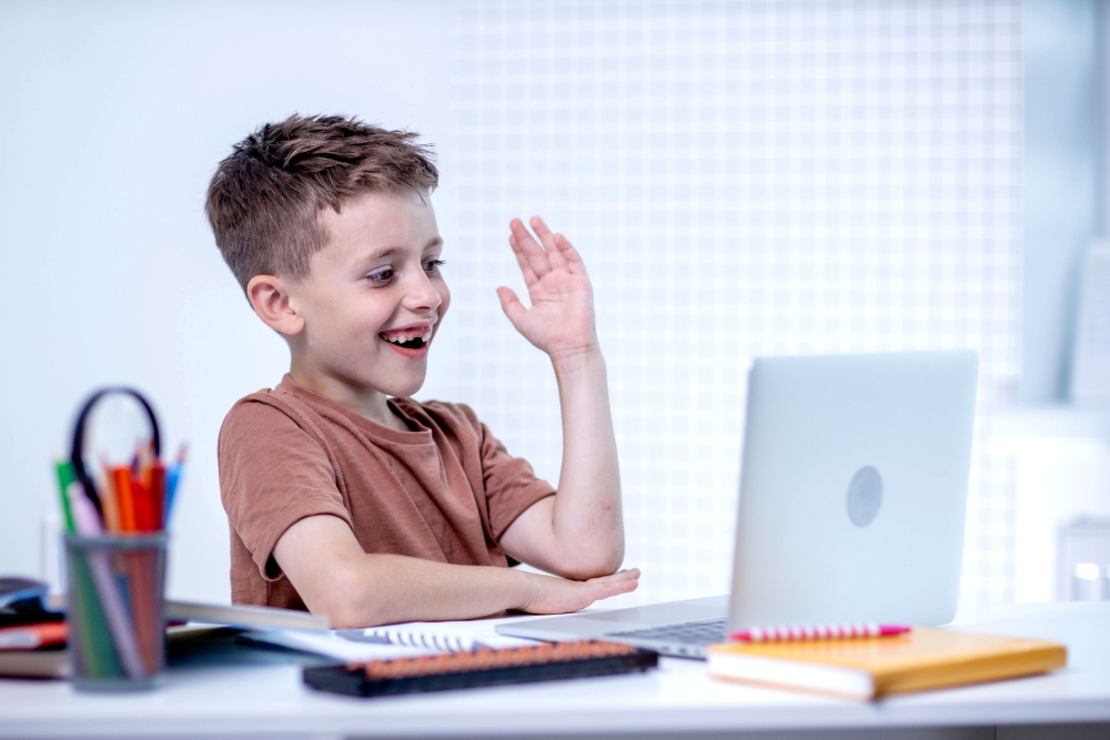 [YBM ECC의 유아 영어 전략] AI교과서 시대, 영어 독서도 달라져야 한다