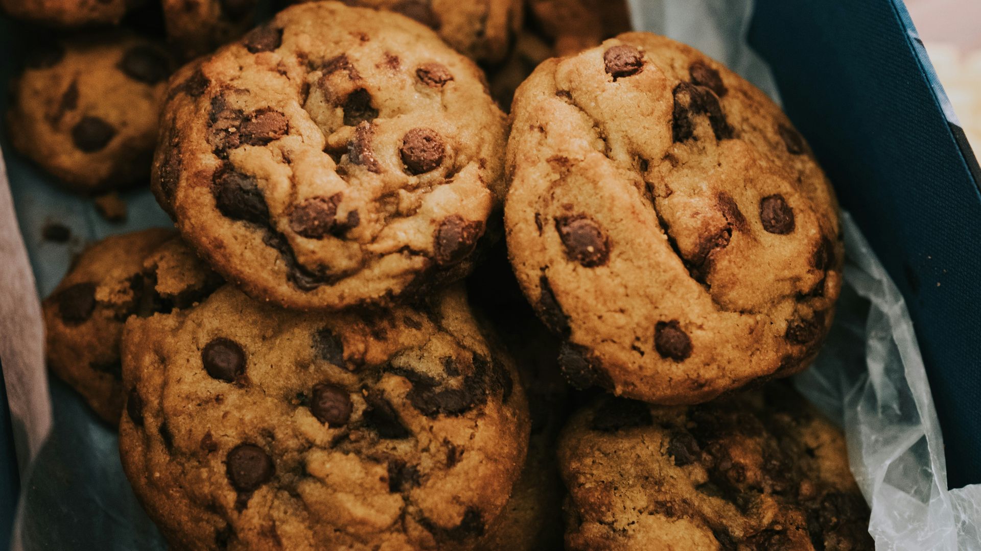10 Worst Chocolate Chip Cookie Brands & 10 To Buy Instead