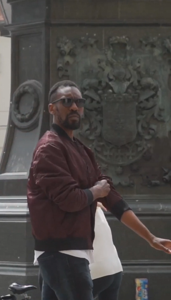 She Wasn’t Expecting THAT! 😅 Her Reaction Says It All 🌍🎤