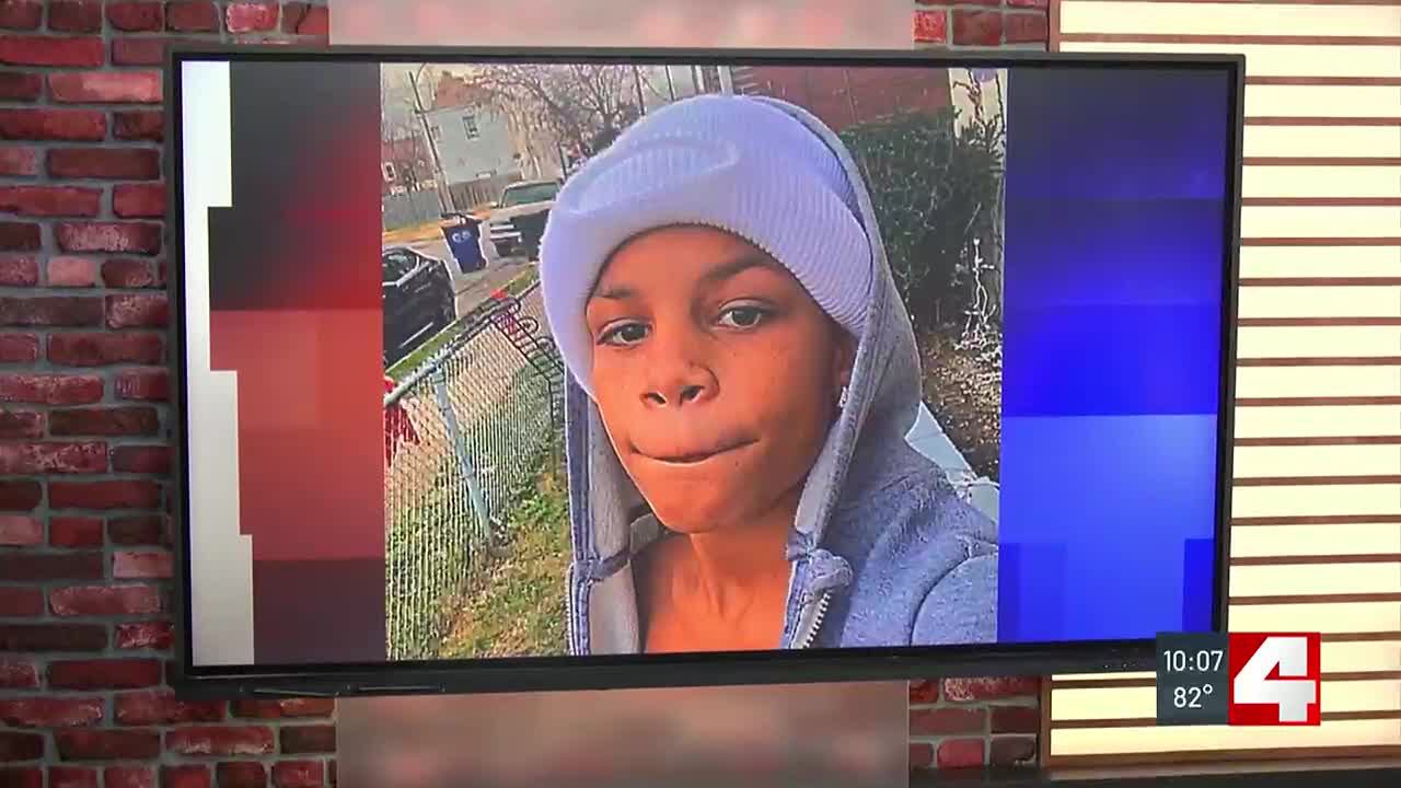 Community rallies around family of 16-year-old shot in broad daylight