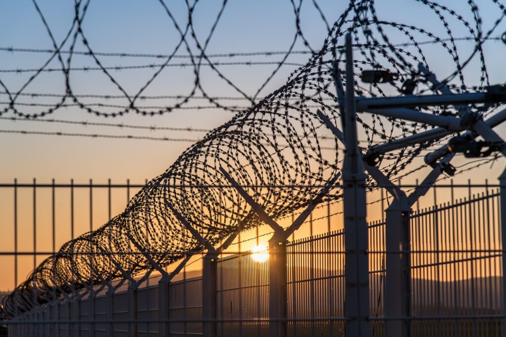 French Prisoner Escapes Jail By Hiding Inside Cellmate’s Laundry Bag