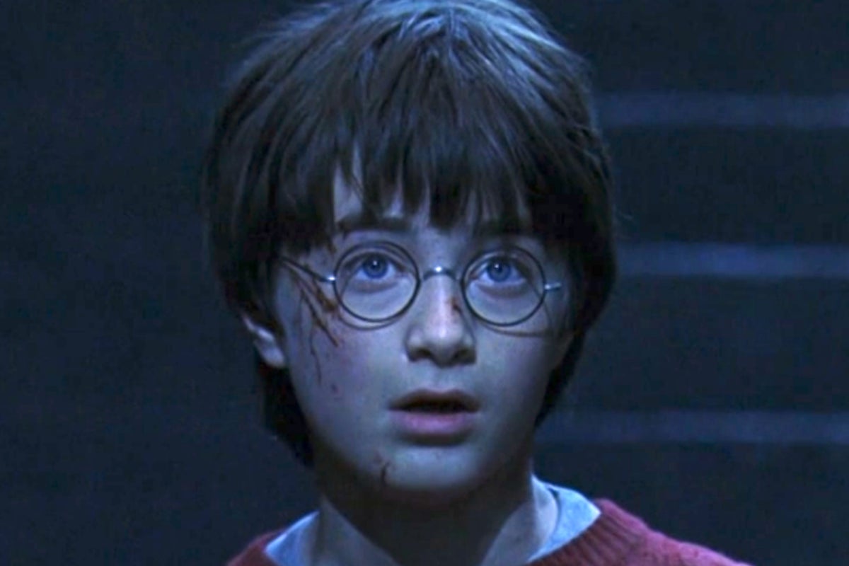 HBO’s Harry Potter series shares first image of boy wizard in costume ...
