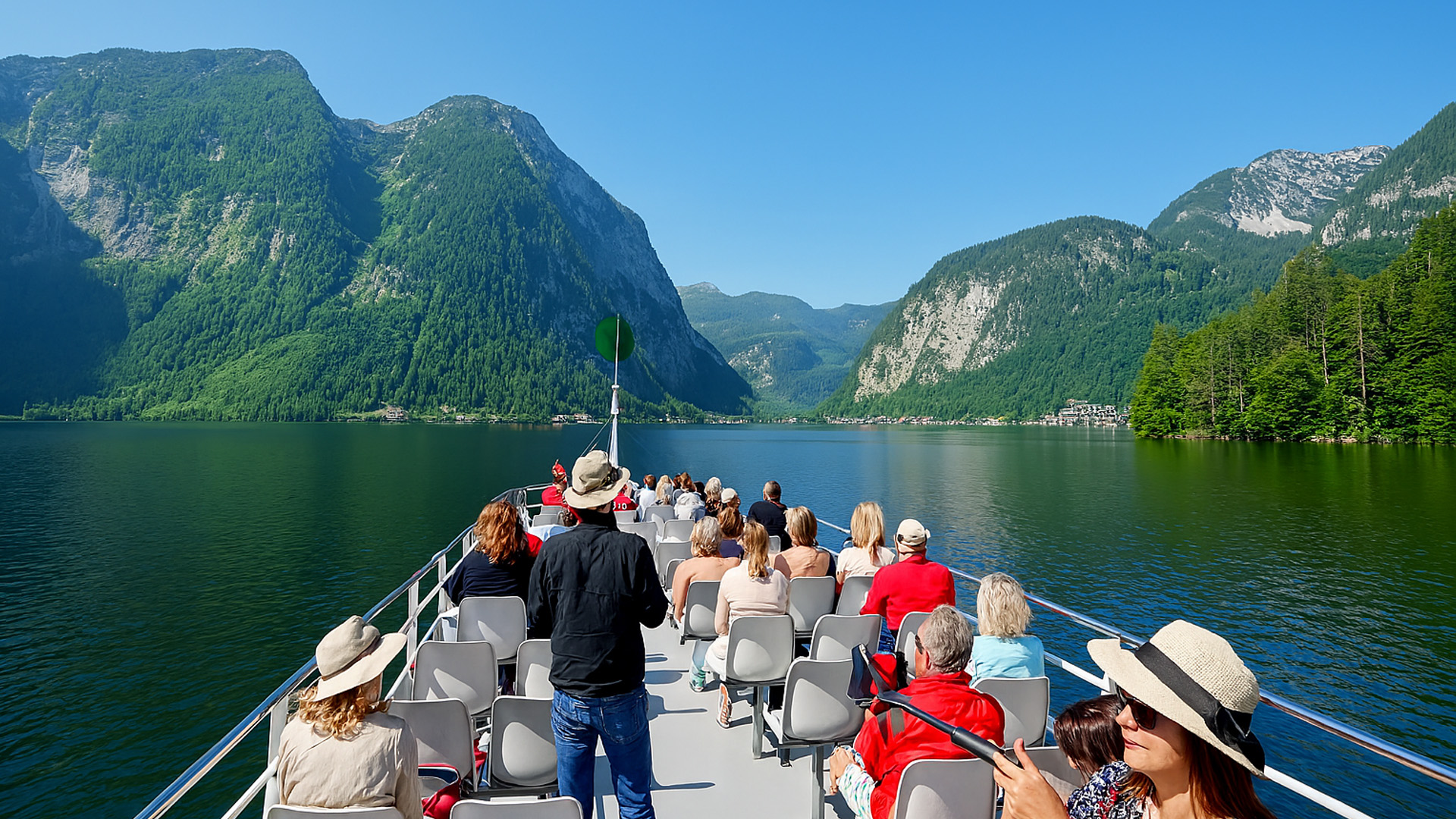 Tour de Barco em Hallstatt – Beleza Alpina no Lago Hallstatt (4K)