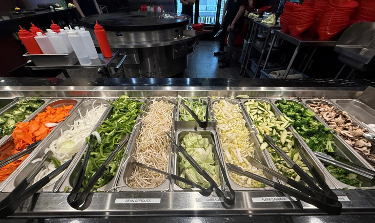 Yummy Bowl's build-your-own Mongolian-style fare lives up to the name ...