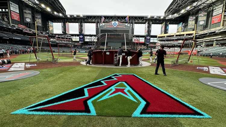 Who did the Arizona Diamondbacks draft on Day 2 of the MLB 2025 Draft?