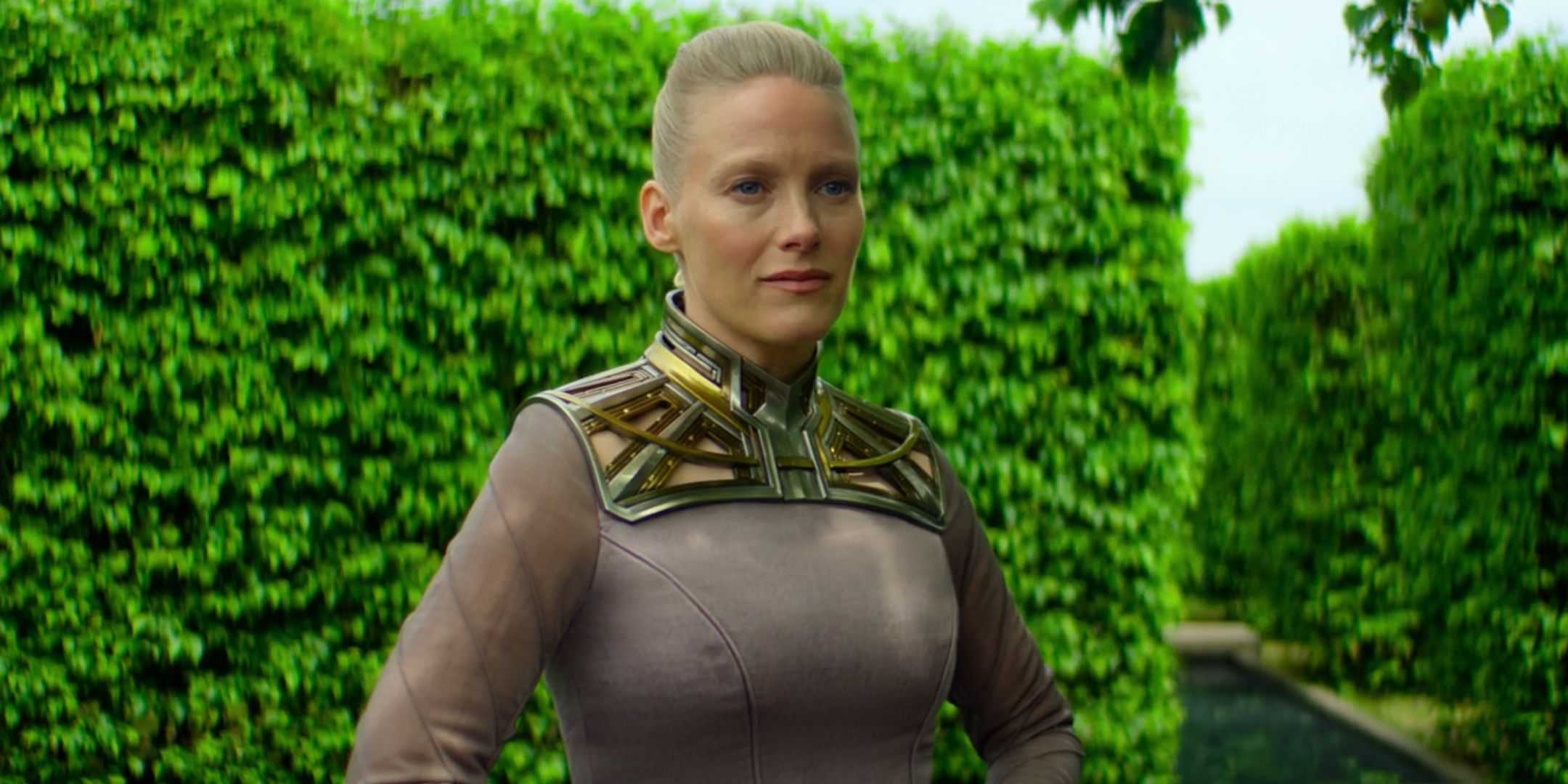 The Best Scene In Foundation Season 3's Premiere Happens Off-Screen