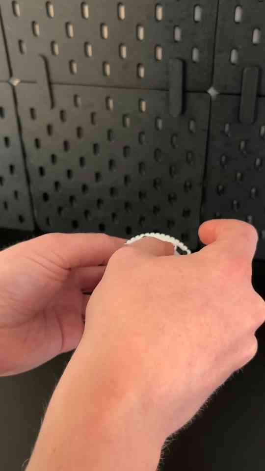 3D Printed Mechanical Iris Container