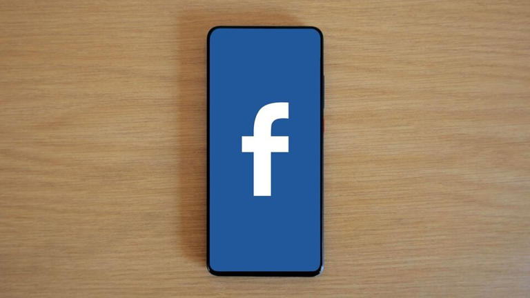 Facebook rolls out new rules to curb spam, takes down 10 million fake ...