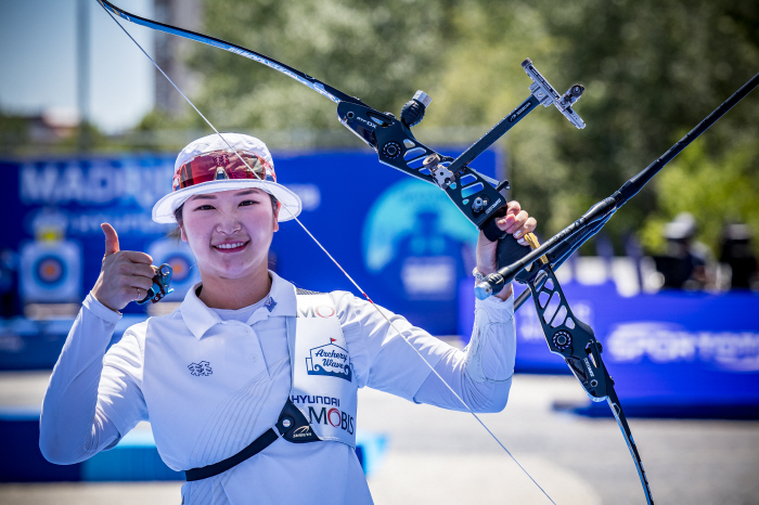 KANG CHAEYOUNG won 2 gold medals in archery, No. 1 overall in the 4th ...