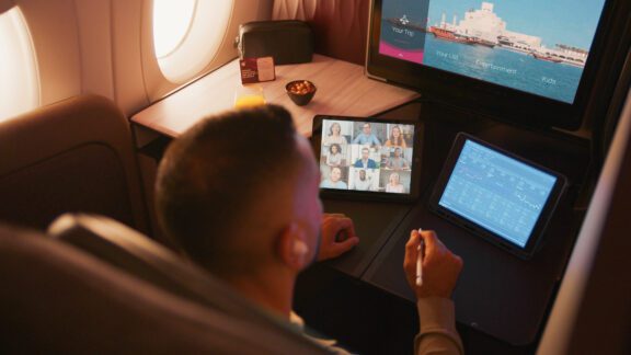 Qatar Airways completa l’installazione di Starlink su tutta la flotta ...