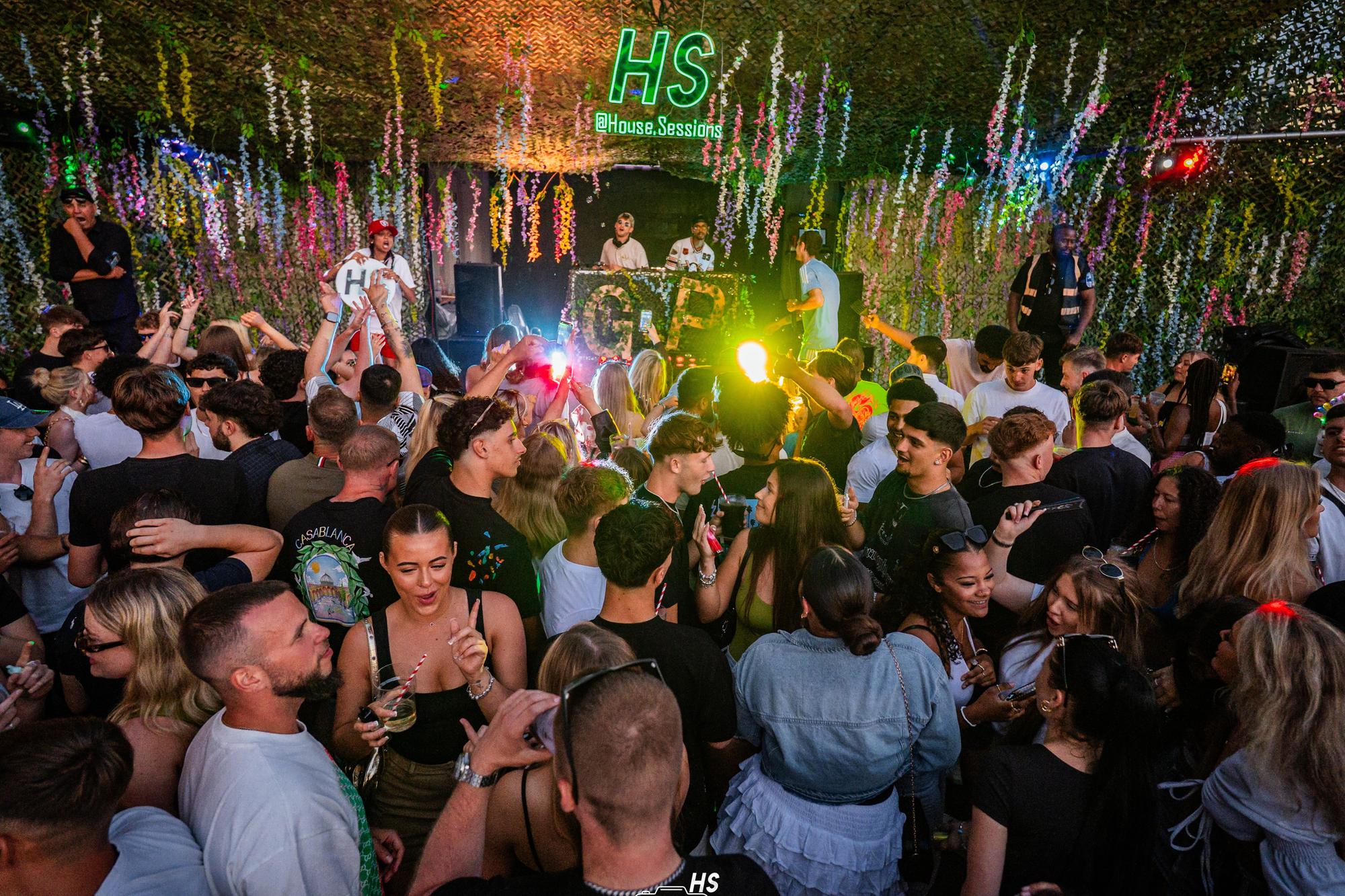 In pictures: Garden Party down by the river was hot stuff