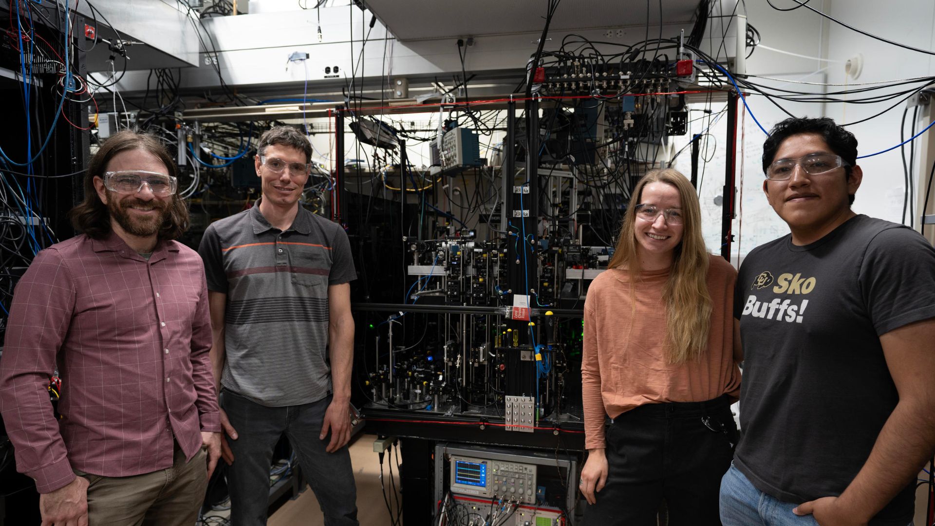 World’s most accurate atomic clock uses 2-mile laser beam to track time ...