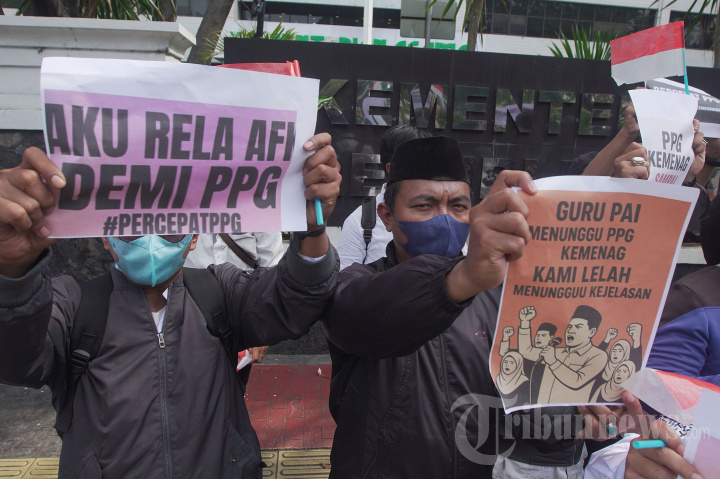 Demo Guru Pendidikan Agama Islam