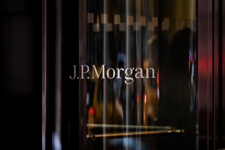 JPMorgan Earnings Show Economy and Wall Street Are Still Chugging Along