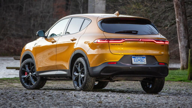 Stellantis can't get rid of 2024 Dodges, and it's not the only one with ...