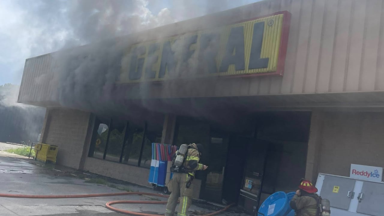 Fire rips through Dollar General in Whitfield County, officials say