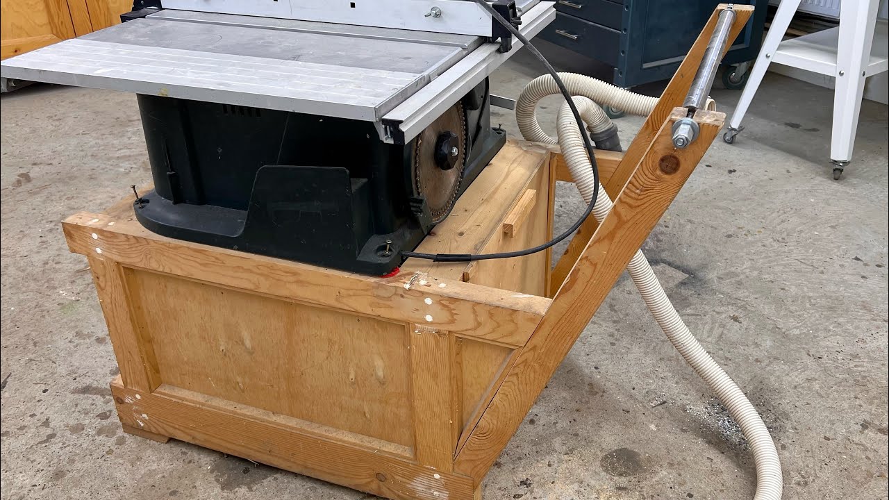 Restoring an old circular saw table – DIY woodworking