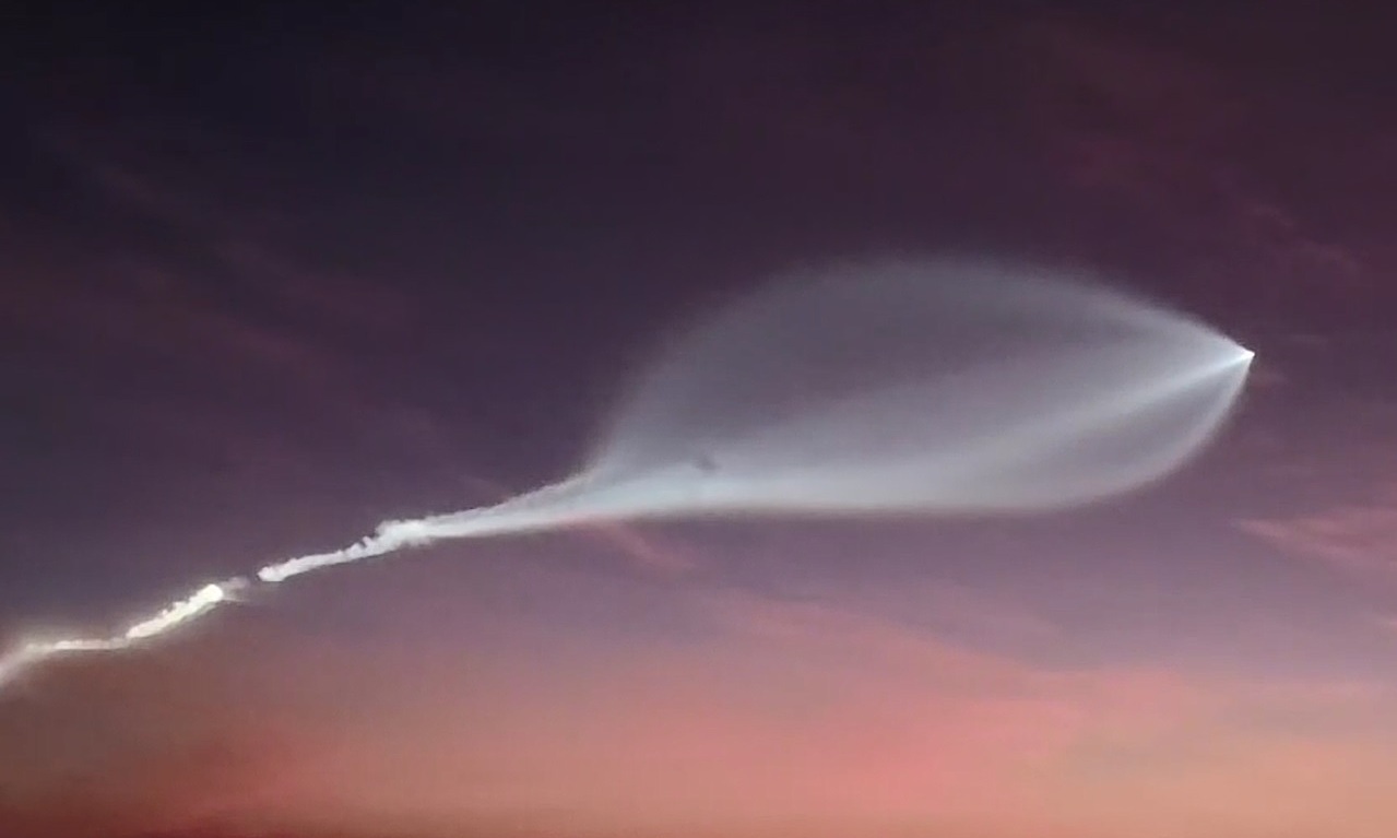 Mysterious cloud of light spotted over Vietnam after Chinese rocket launch