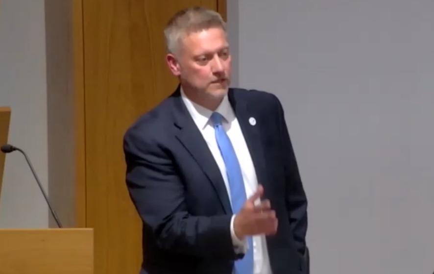 Bucks Council leader slams HS2 over 'pitiful' road repair payments