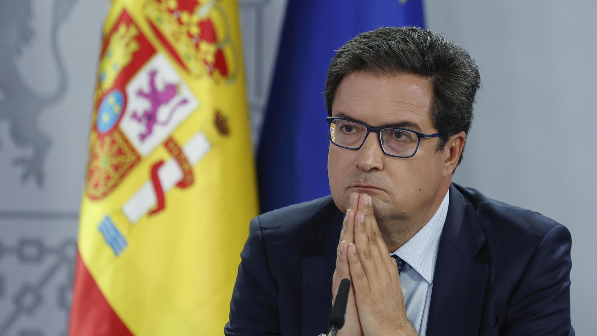 El Gobierno quiere crear escuelas de opositores para seleccionar a los ...