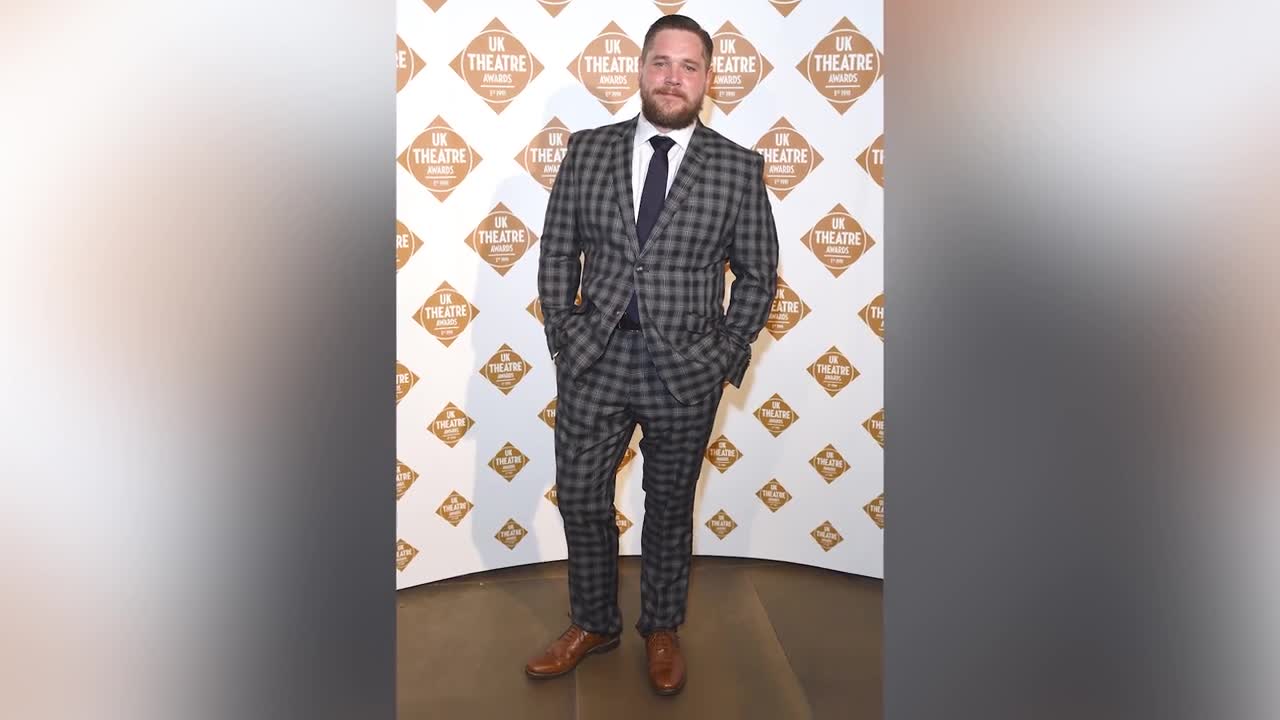 The Cast Of Outlander Is Seriously Stunning In Real Life