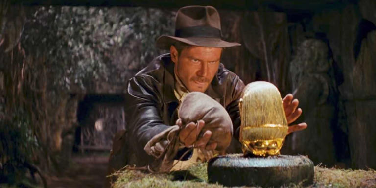 10 Things About Indiana Jones That Make No Sense